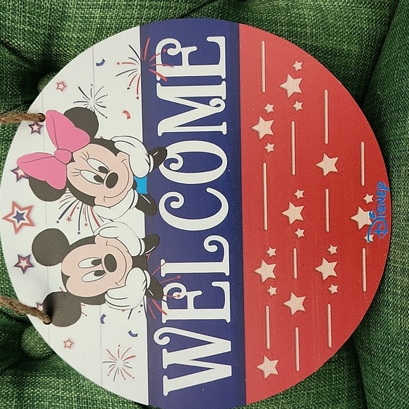 Disney | Accents | Disney Mickey And Minnie Welcome Sign | Poshmark